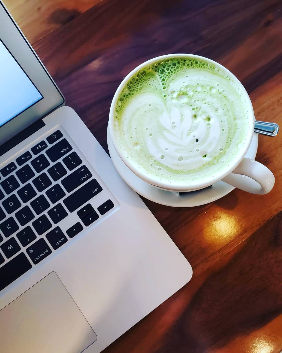 Kate Cavanaugh – Read. Write. Roam.